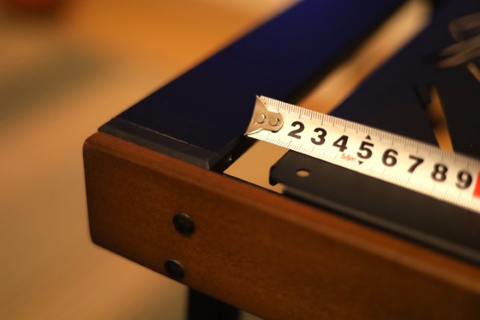 IGT規格テーブルの天板にDAISO工作板が奇跡のシンデレラフィット！